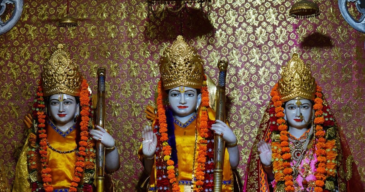 Ramayan Path: बस पढ़ लें यह एक श्लोक, मिलेगा पूरे रामायण पाठ का पुण्य ...