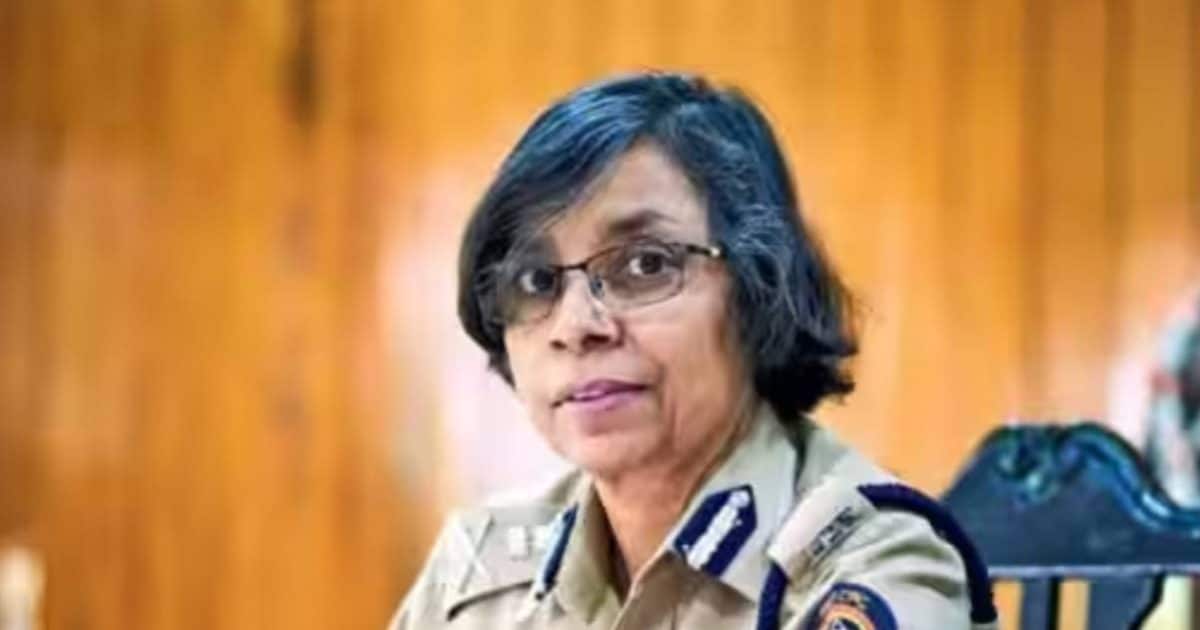 शिवसेना-कांग्रेस से 36 का आंकड़ा... कौन है महाराष्‍ट्र की नई डीजीपी रश्मी शुक्‍ला? - Maharashtra ...