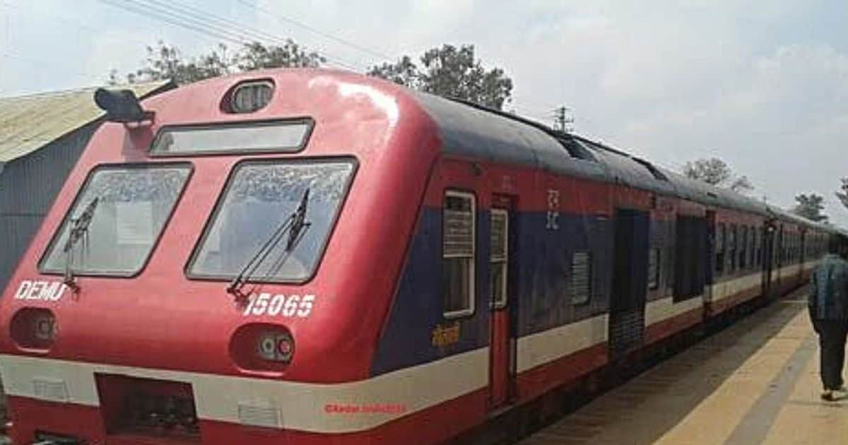 DEMU, MEMU, ट्राम और मेट्रो ट्रेन में क्या है फर्क, बाकी ट्रेनों से ...