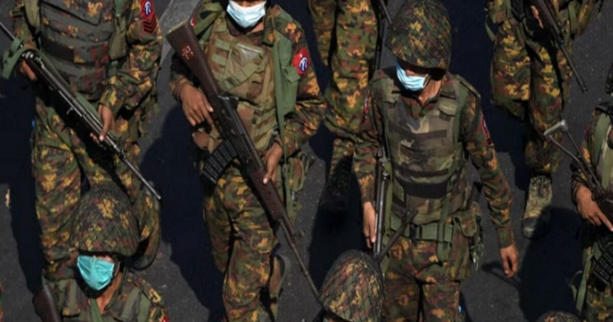 Hundreds of Myanmar Soldiers Cross Indian Border Amid Crisis Mizoram ...