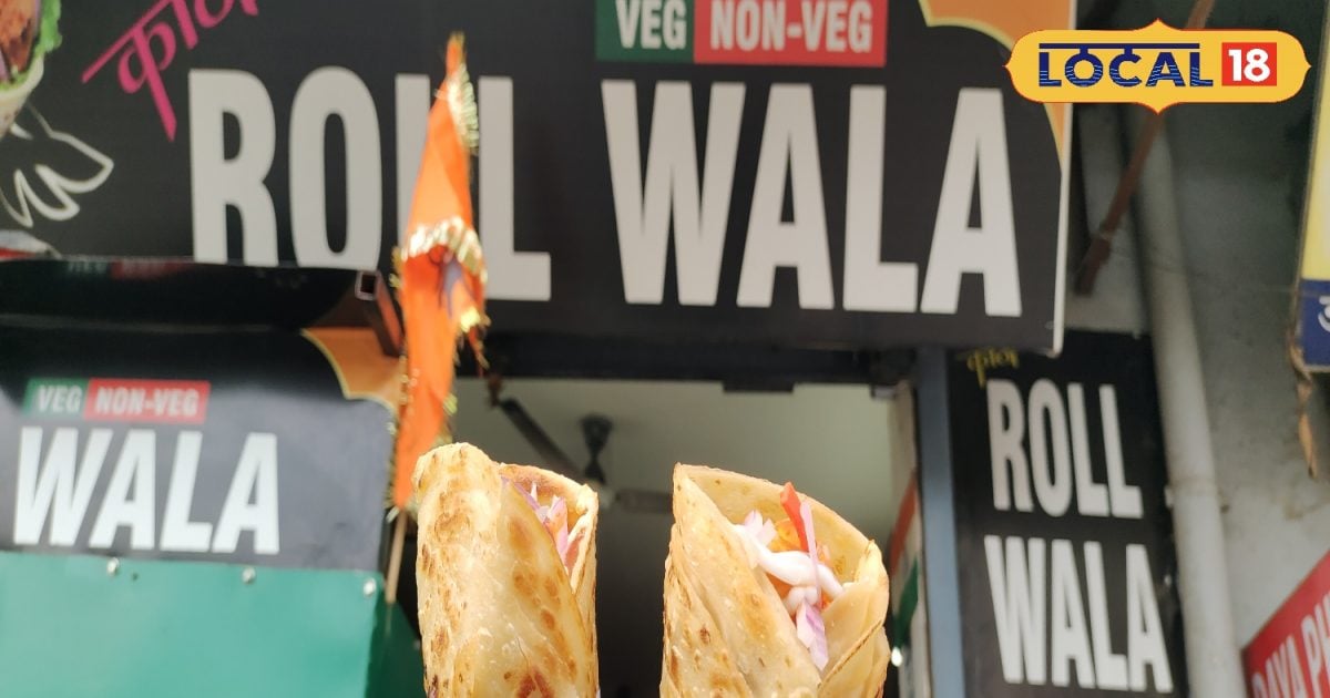 Roll wala restaurant serving-20-types-veg and-nonveg-kathi-roll-in ...