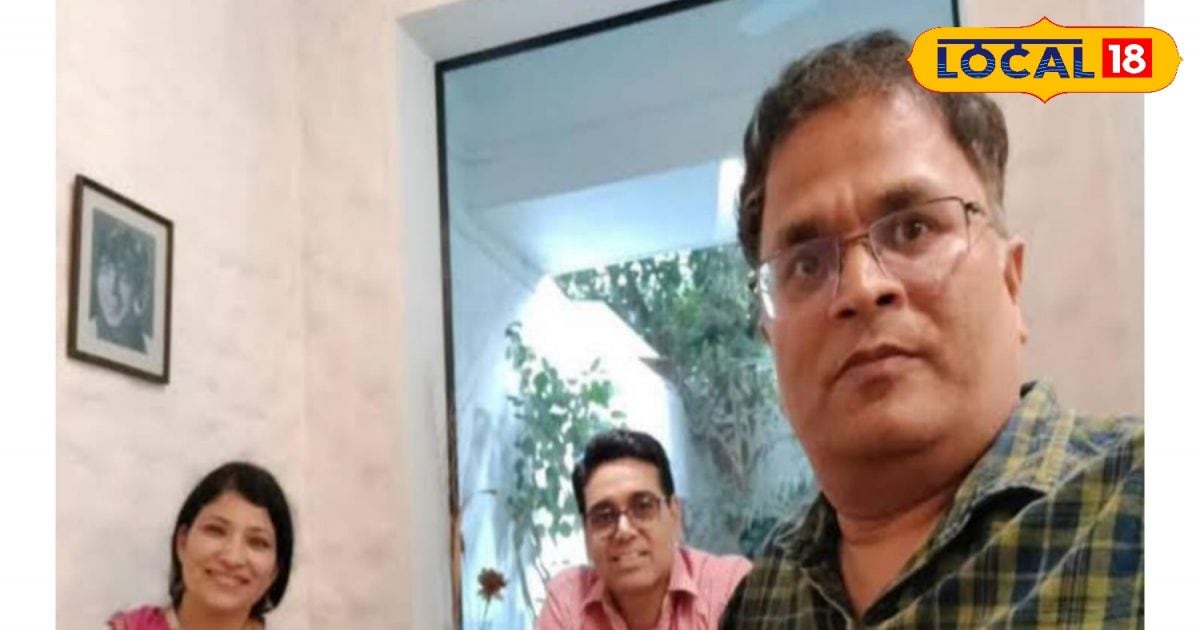IPS Manoj Kumar Sharma's friend Anurag Pathak was accompanying him ...