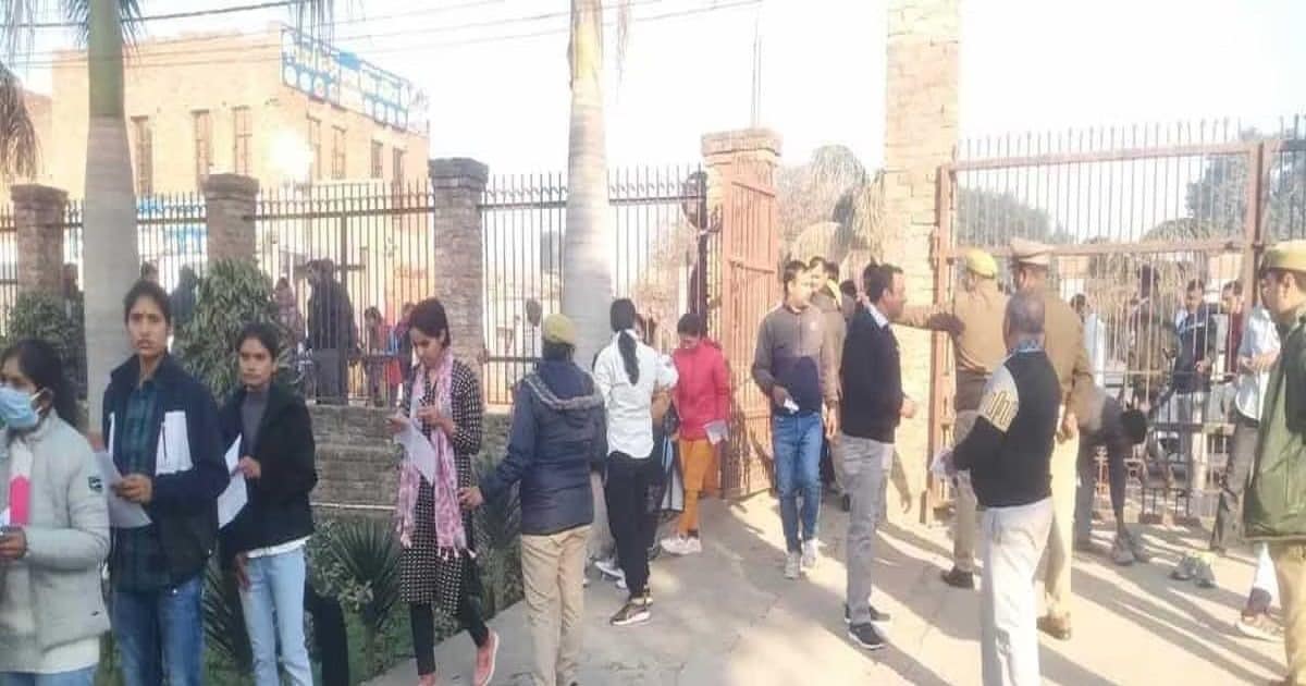 Bihar News: यूपी पुलिस परीक्षा में बड़ा फर्जीवाड़ा, बिहार के 12 सॉल्वर ...