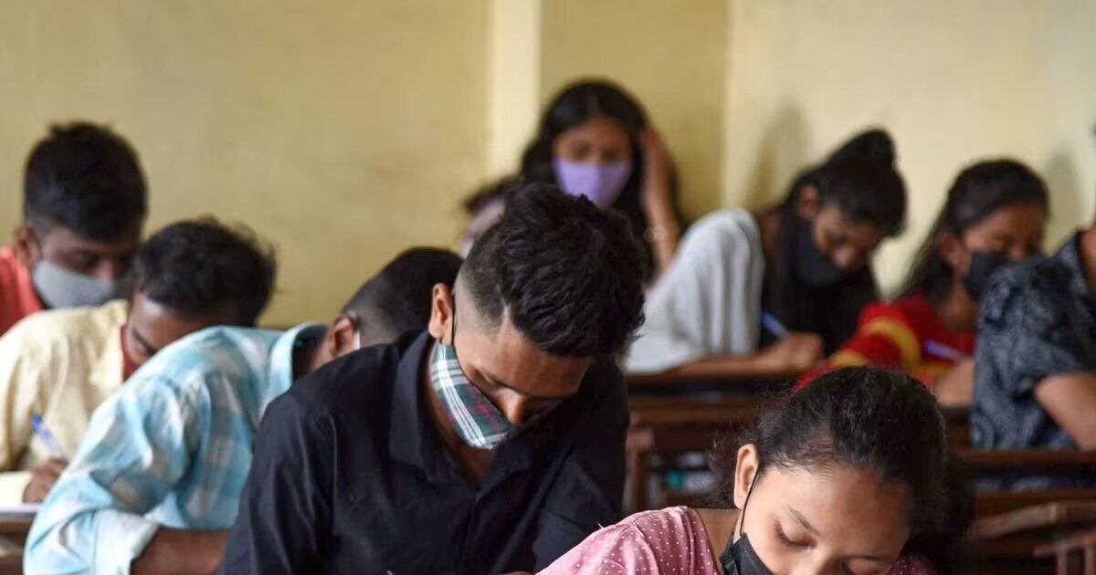 सरकारी परीक्षाओं में गड़बड़ी करने वालों की खैर नहीं, होगी 10 साल की जेल और 1 करोड़ का जुर्माना ...
