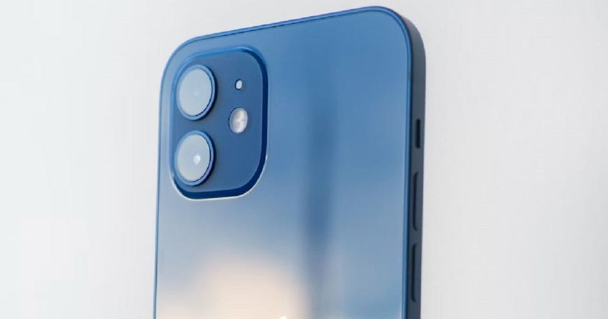 iPhone 12 refurbished available under Rs 30000 on ControlZ Check ...