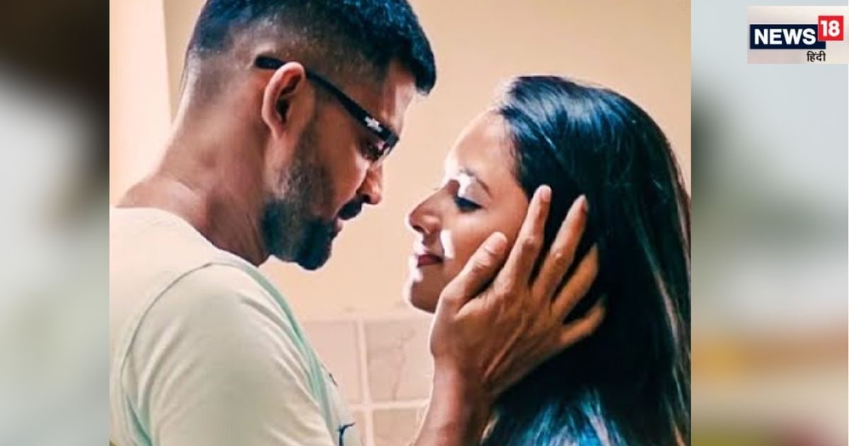 'Tik Tok' निर्माता का दावा, एक्ट्रेस के बेडरूम सीन डिलीट करने से हुआ 3. ... 'Tik Tok' निर्माता का दावा, एक्ट्रेस के बेडरूम सीन डिलीट करने से हुआ 3. ...