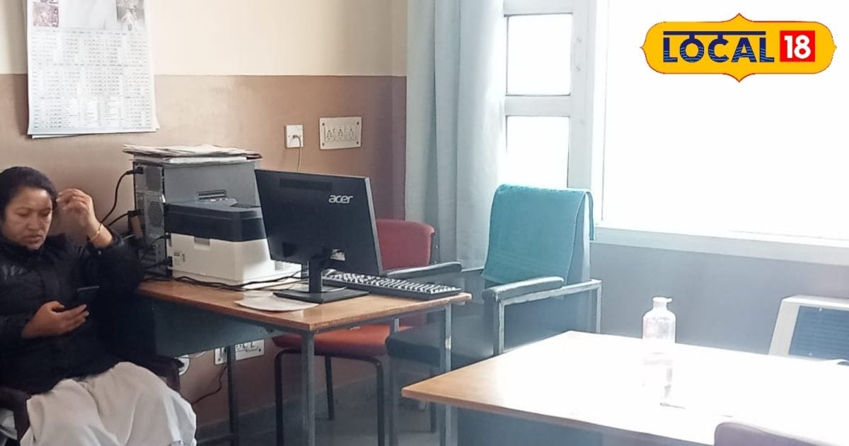 doctor-not available in-the-hospital shimla-people-facing-problems know ...