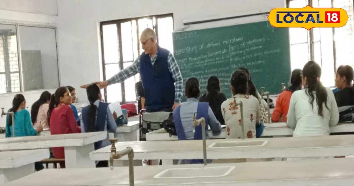 struggle story of t d college professor mr ravi pratap raghav