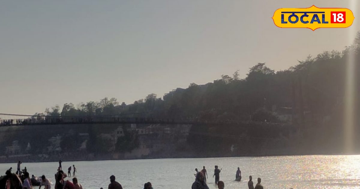 This beach of Rishikesh is very famous, after seeing its beauty you ...