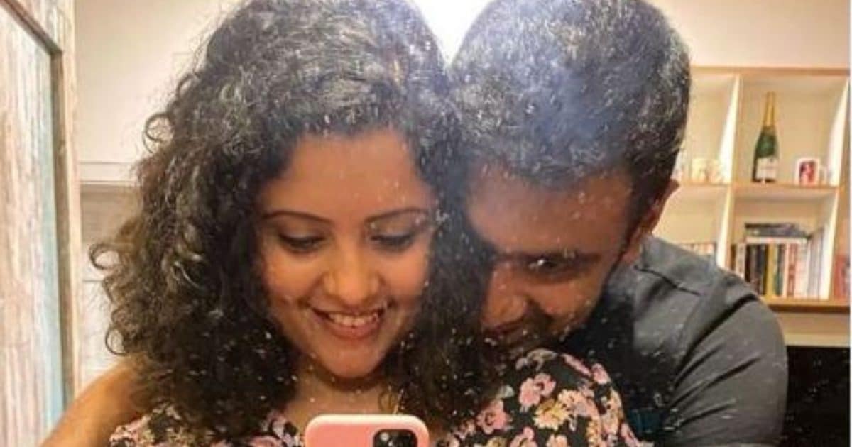 7वीं क्लास में हुआ प्यार... 10 साल बाद किया इजहार.. रोमांटिक फिल्मों की कहानी से कम नहीं है आर ...