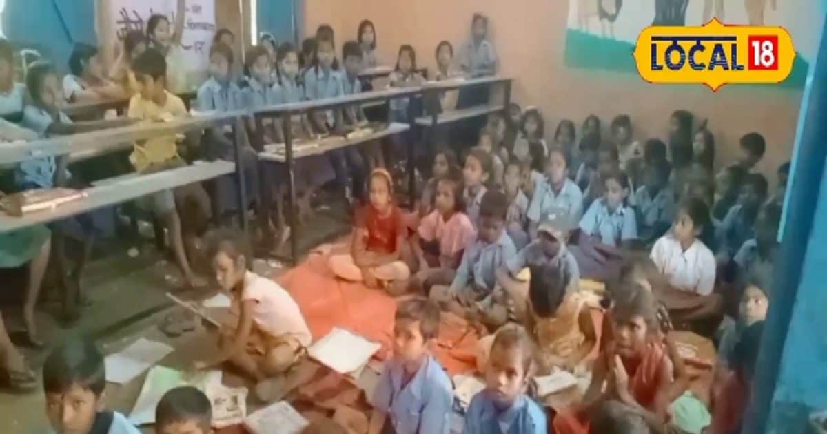 The truth about Bihar government school! Classes up to 8th are ...