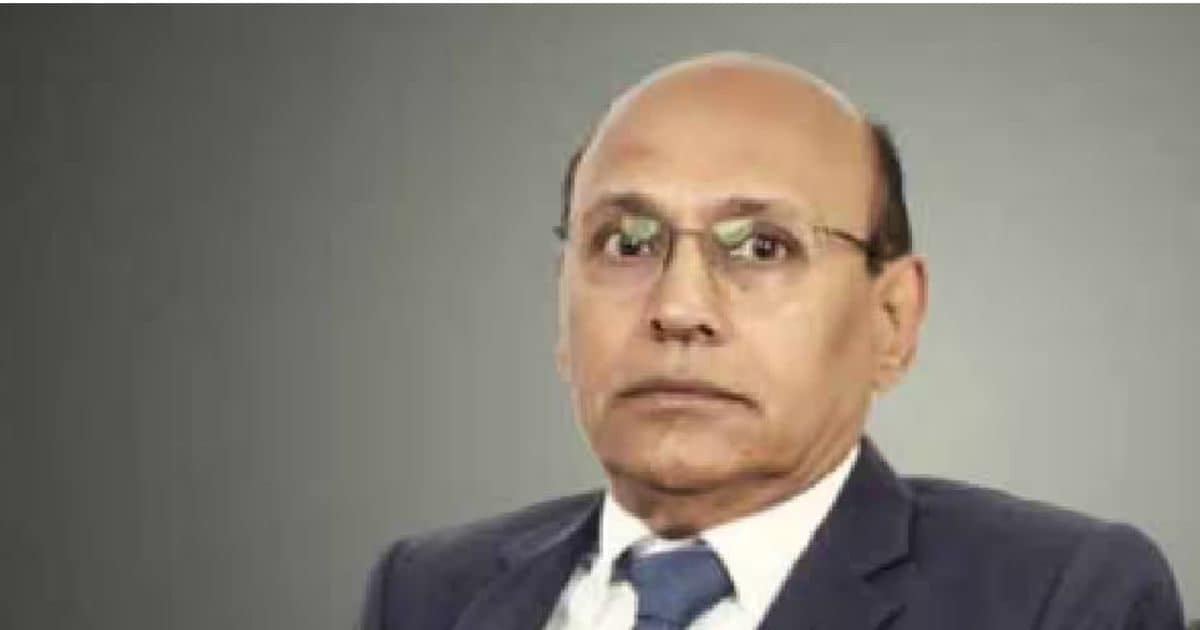 15 साल की उम्र में पिता को खोया, 10X10 की दुकान में बेचे बल्‍ब-पंखे, अब ...