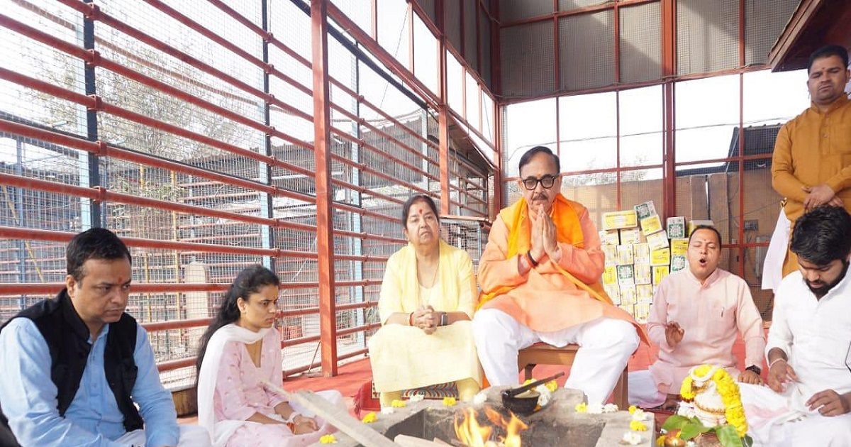 153 बसों में भक्तों को लेकर राम मंदिर पहुंचे बीजेपी के ये मंत्री, बोले ...