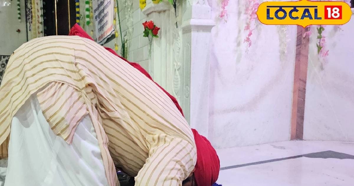 You too can offer Taraweeh Namaz sitting at home it has special ...