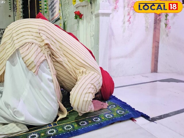 You too can offer Taraweeh Namaz sitting at home it has special ...