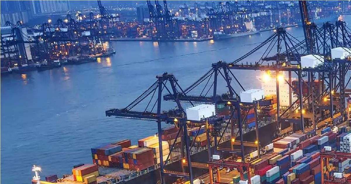 समुद्र पोर्ट पर उतार रहे थे कंटेनर, CBI ने टोका तो कहा 'इसमें सूखे खमीर ...