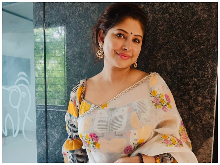 IAS Officer: भारत की सबसे चर्चित महिला आईएएस अफसर, 1 को मिला पद्म भूषण ...