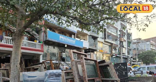 cheapest second hand furniture market of delhi - News18 हिंदी