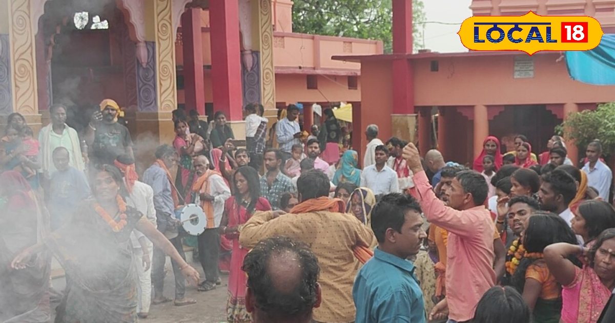 Unique temple in palamu - News18 हिंदी