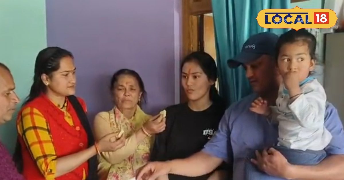 Priyanshi Rawat high school topper in Uttarakhand board exam is from ...