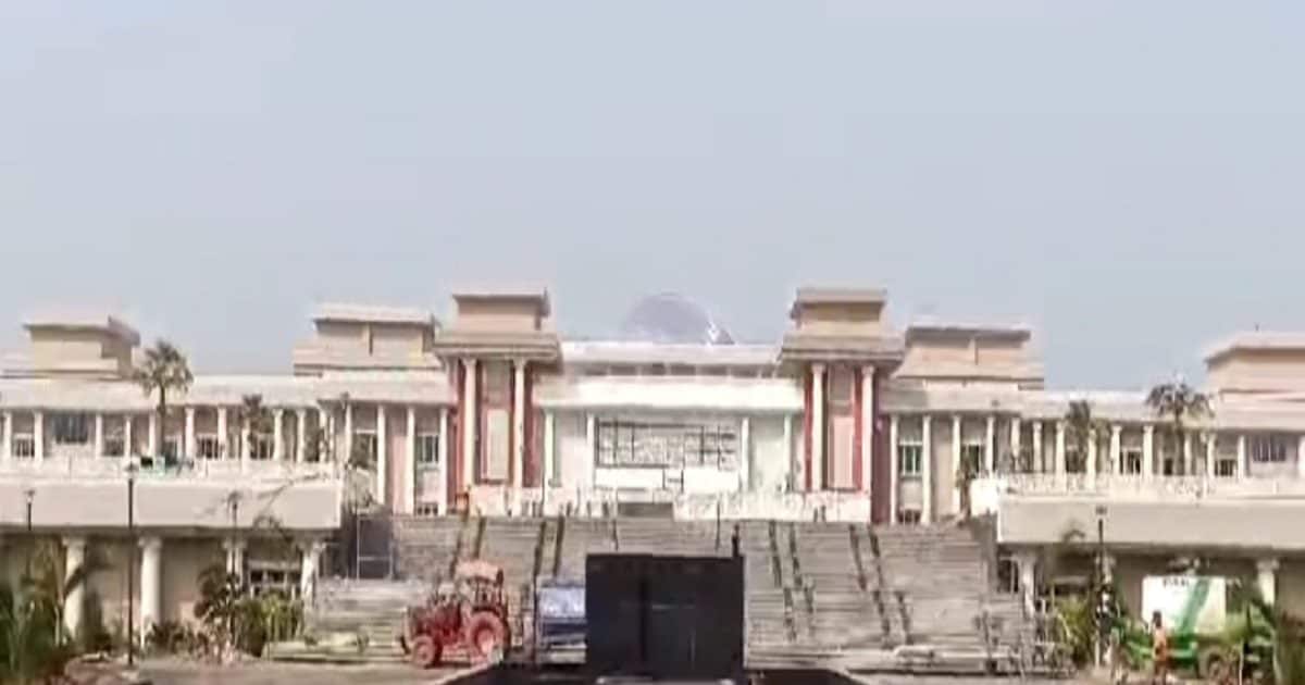 मस्जिदें बन गईं, मदरसे खुल गए, बांग्लादेशी घुसपैठ ने बदली इन 5 जिलों की ...