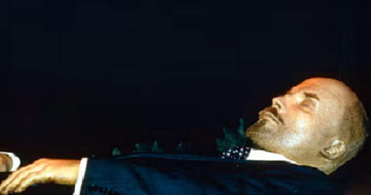 100 साल हो गए लेनिन की मृत्यु को, कैसे आज भी उनका शव तरोताजा, क्या है ...