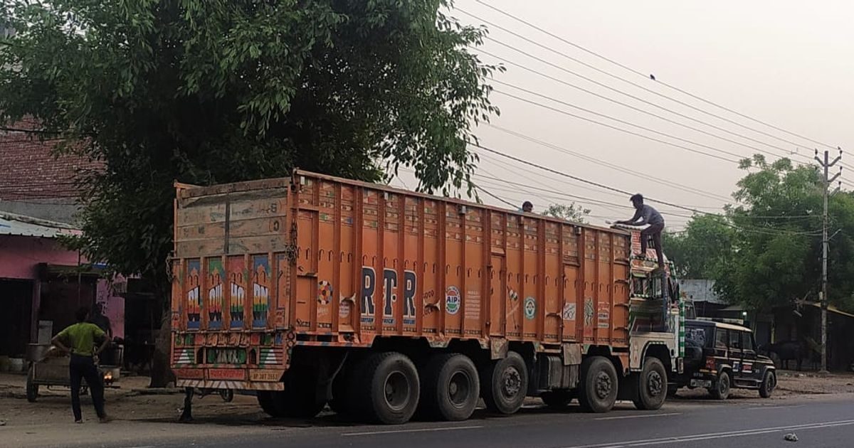 2400 KM की दूरी तय कर दिल्‍ली पहुंचा ट्रक, फ्यूज बॉक्‍स खोलते ही उड़ने ...