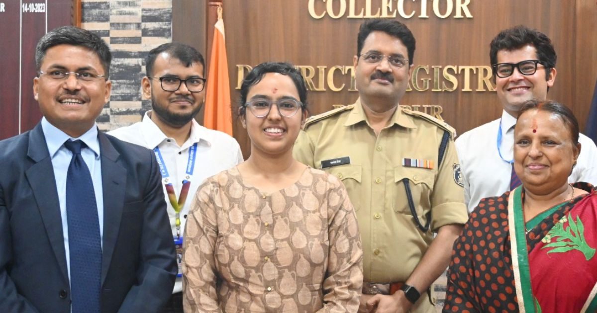 UPSC Result: इनके पिता न किसान, न कलेक्टर, बेटी बन गई ऑफिसर, कैसे और ...