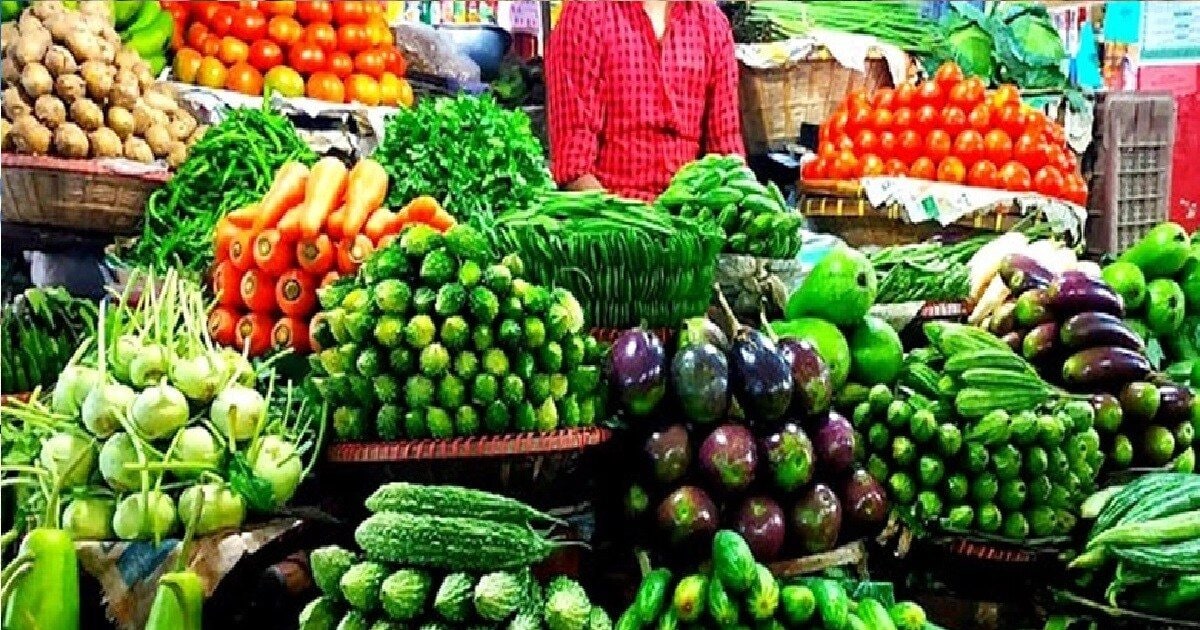 गर्मी से चढ़ा सब्‍जी का पारा! आम आदमी पर टूट पड़े आलू-प्‍याज-टमाटर-नीबू ...