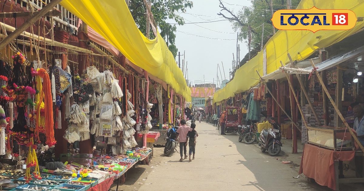 This is the cheapest market of Madhubani, everything from sarees ...