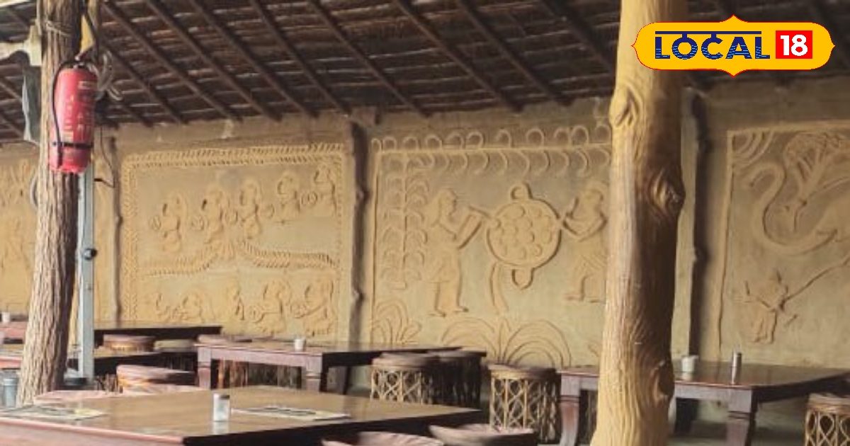 Eat in typical Bihari style, have a hearty meal, whoever reaches here ...