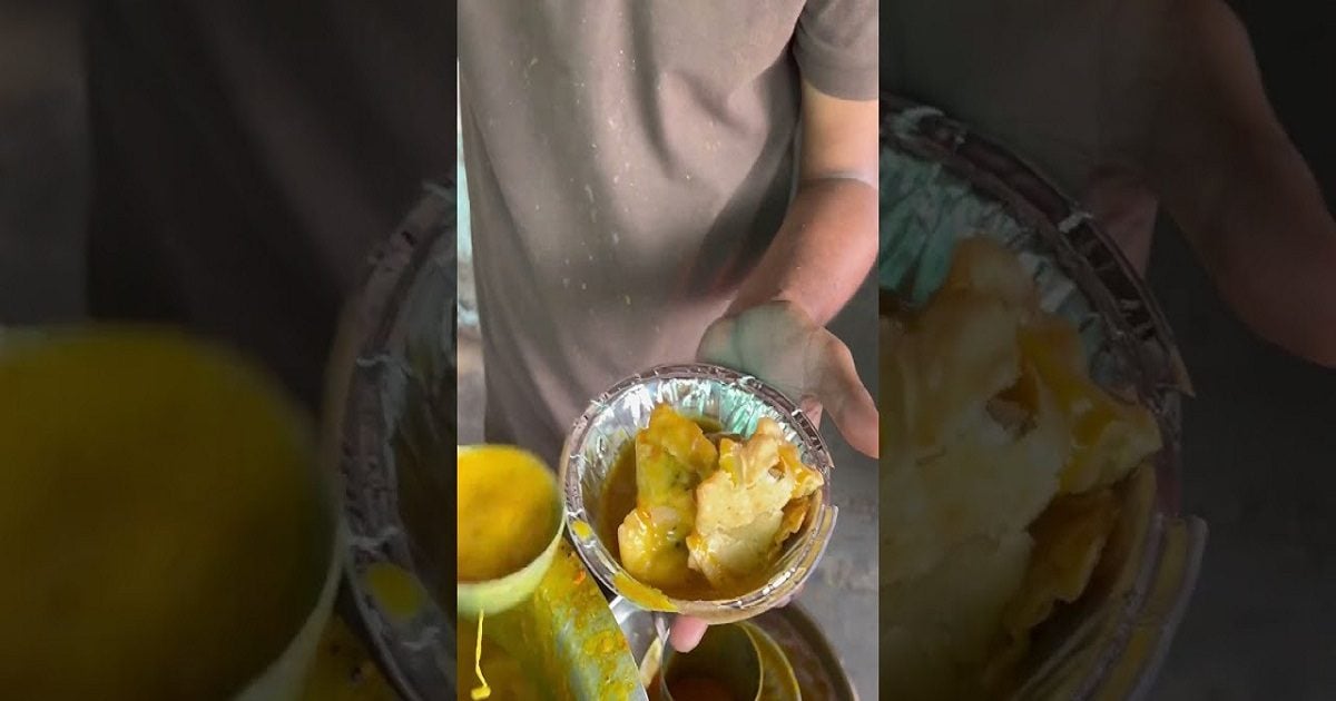 कभी दुकान में उड़ती थी मक्खियां, शख्स ने नाम रख दिया हगरु समोसा, अब ...