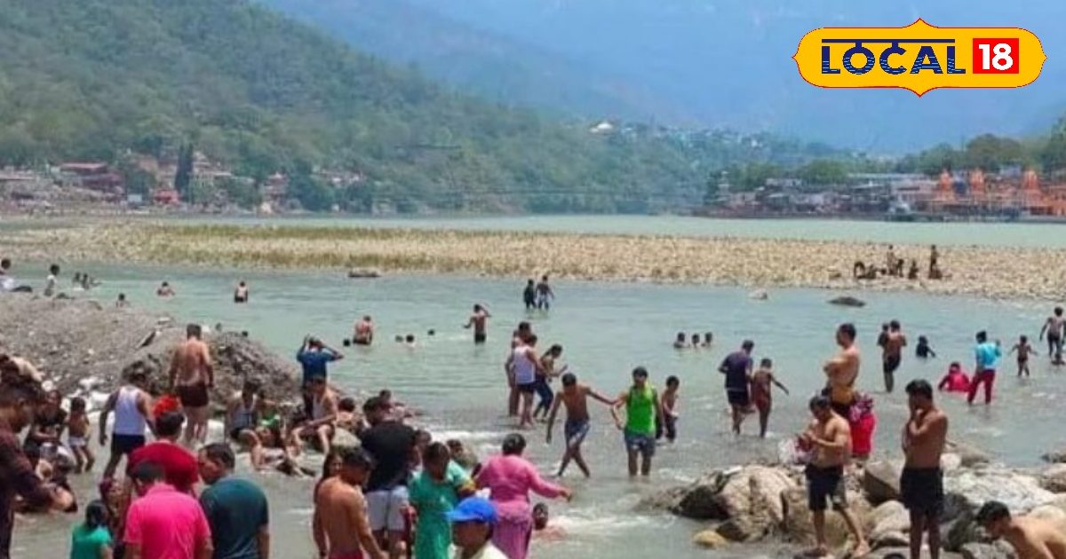 Triveni ghat in rishikesh is a very famous ghat where resides the ...