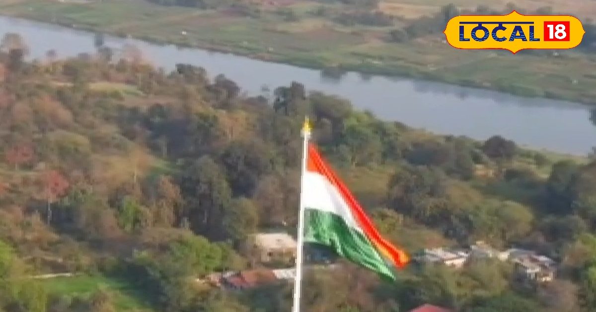 इस शहर में लहराता है MP का सबसे ऊंचा तिरंगा झंडा, देखते ही रग-रग में भर ...