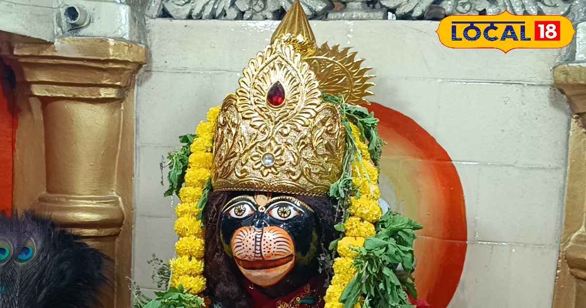 300 year old temple of black Hanuman in Patna blood kept oozing from ...