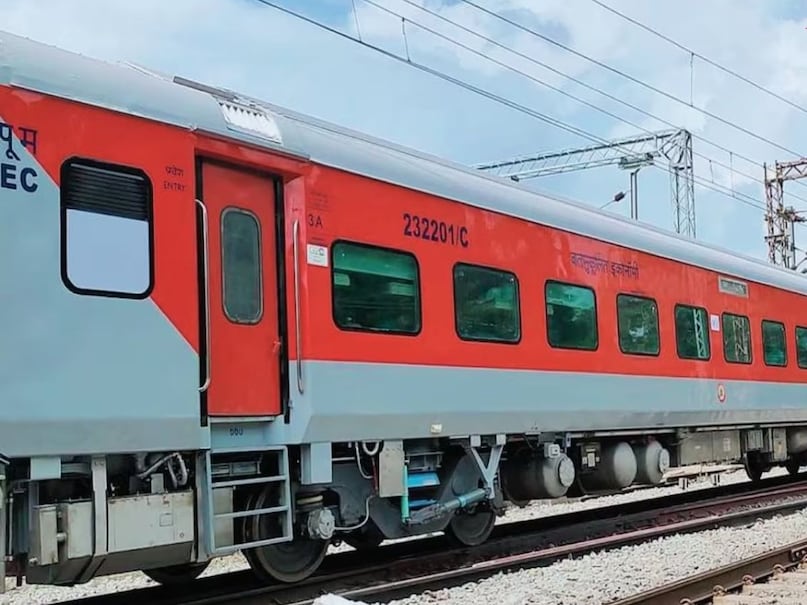 ट्रेन की टिकट पर लिखा है H1, H2 या A1 तो कहां बैठना चाहिए? जानिए किस ...