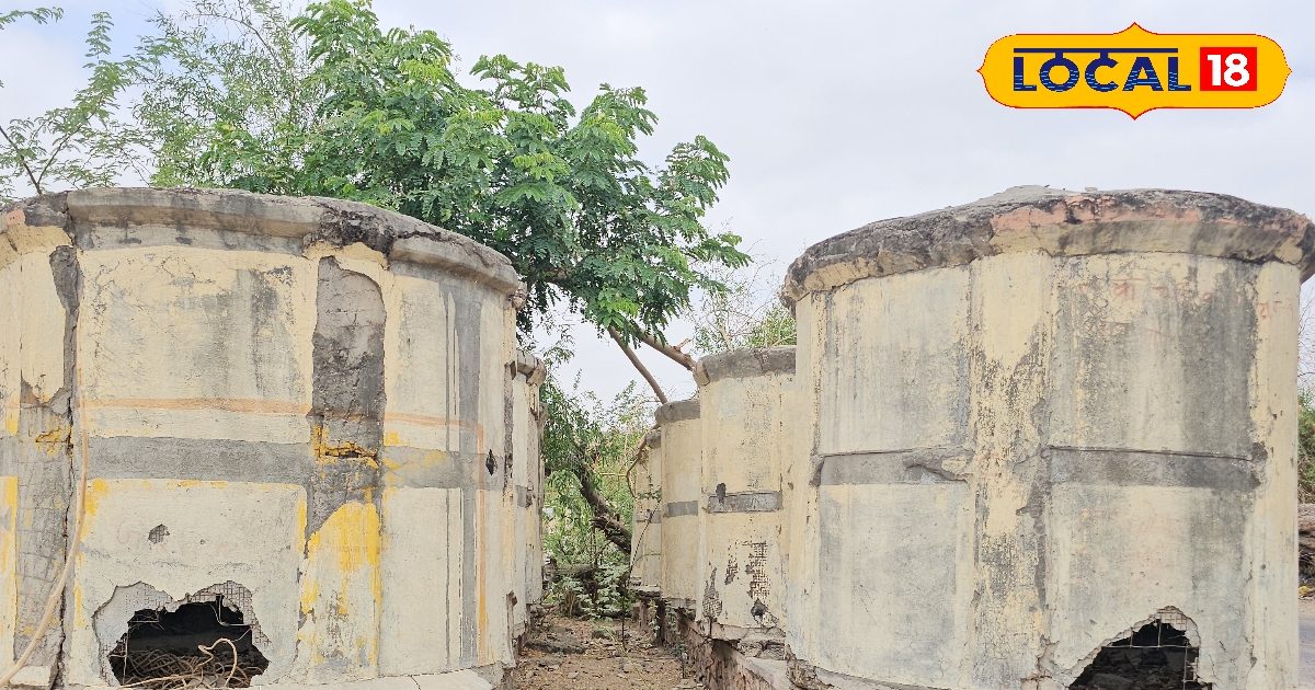 The first solar based drinking water project was built in this sandy ...