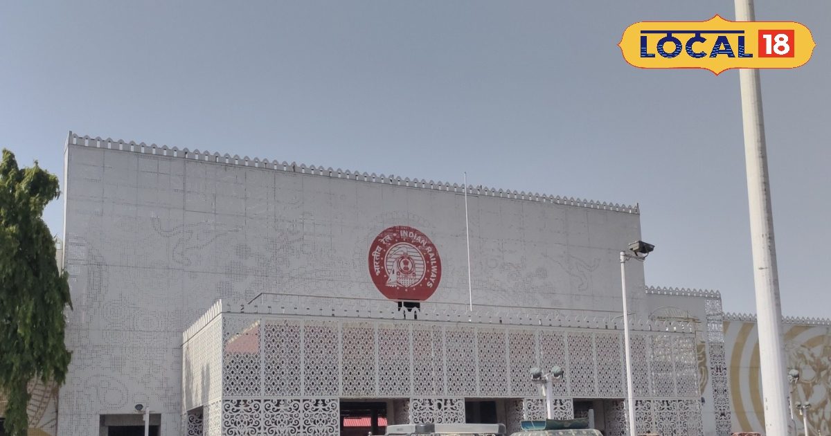 ara railway station will become self-sufficient for its electricity ...