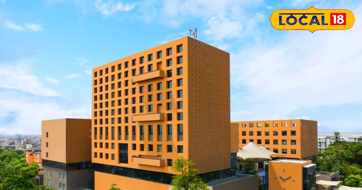 Patna's "Taj City Center" is amazing, there is a swimming pool on the ...