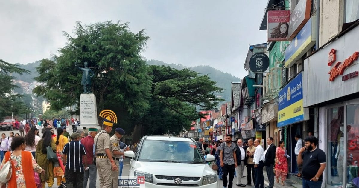 Shimla News: शिमला के रिज मैदान पर कांग्रेस विधायक का ‘स्कैंडल’, गाड़ी ...