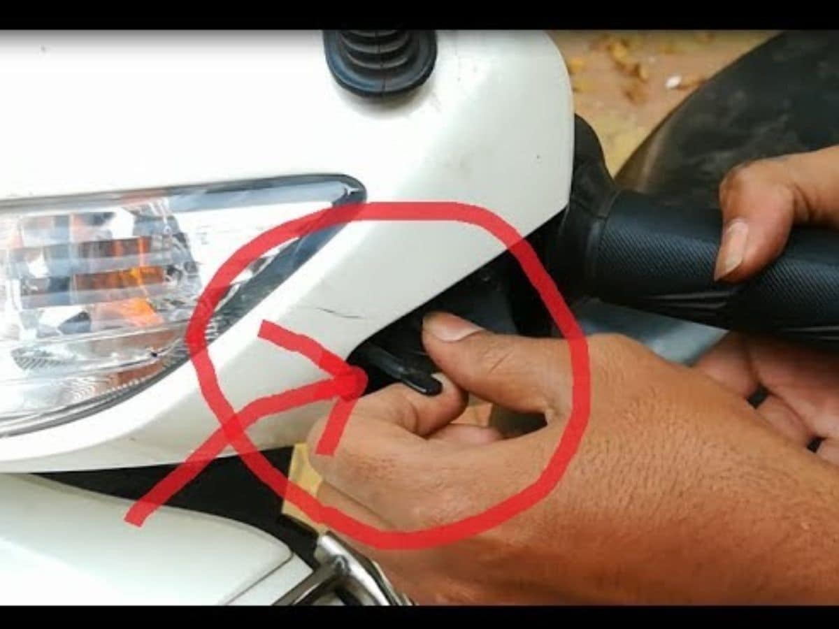 How To Use Hand Brake In Scooter: कार की तरह स्कूटर में भी मिलता है ...