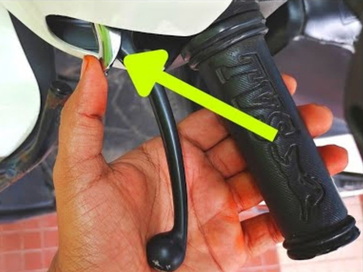 How To Use Hand Brake In Scooter: कार की तरह स्कूटर में भी मिलता है ...