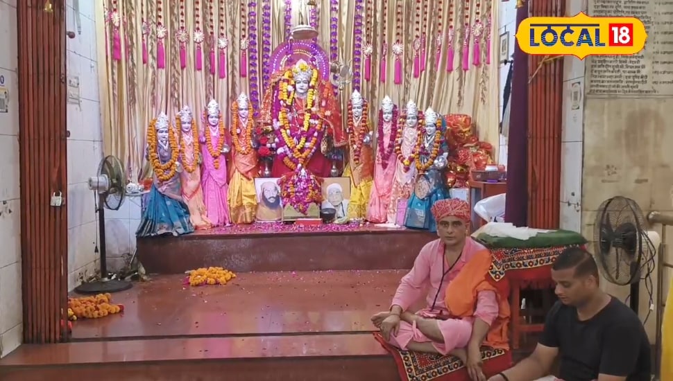 Bareilly navratri nine devi temple devotees darshan SA