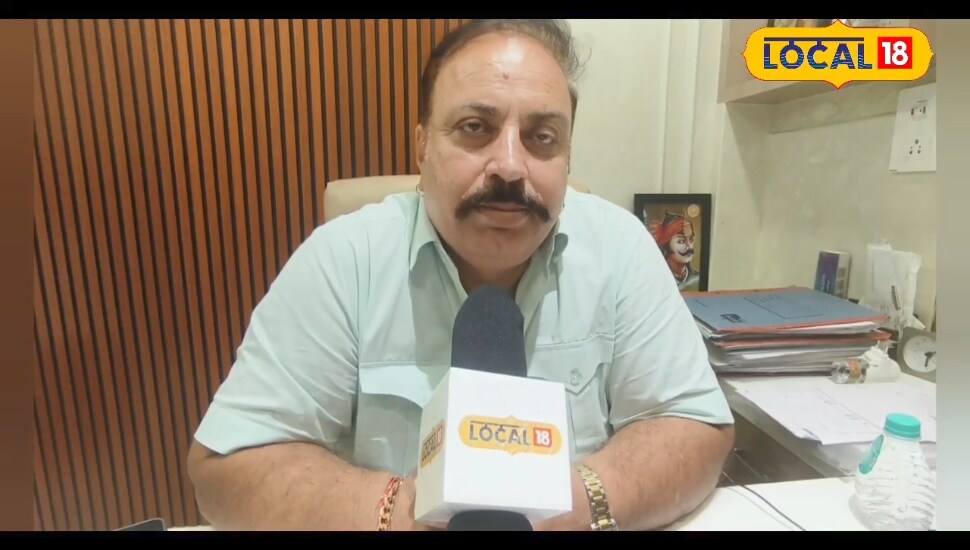 Indore devendra singh chouhan security guard to entrepreneur sa