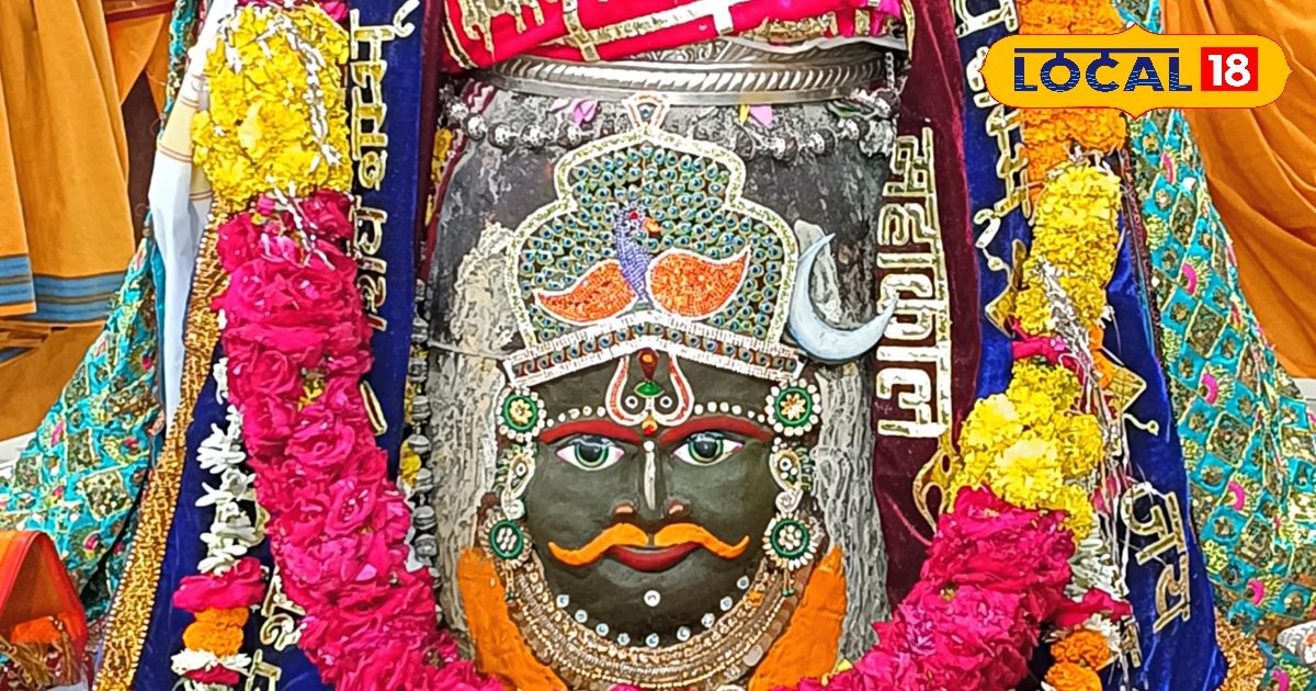 Mahakal's Bhasma Aarti: Amazing decoration of the King of Ujjain on ...