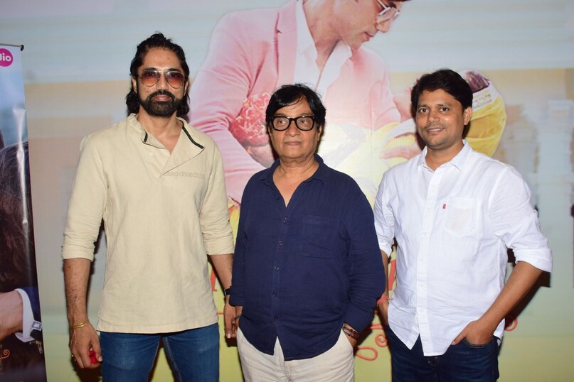 'प्यार किसी से, शादी किसी और से' 15 गानों वाली फिल्म की हिट है कहानी ...