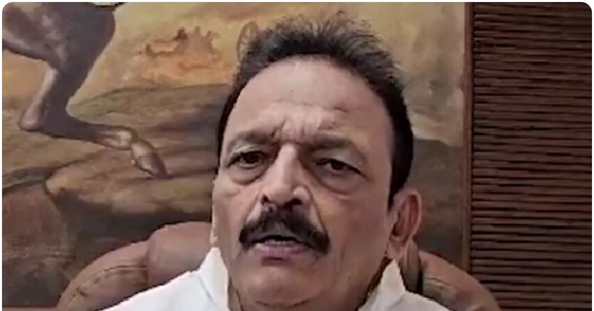 इलेक्शन कमीशन तो कुत्ता है... PM मोदी के बंगले के बाहर बैठा हुआ कुत्ता ...