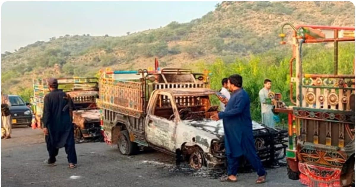 Pakistan Aatankwadi Hamla: 8 सालों में सबसे बड़ा आतंकी हमला, कुर्रम में ...