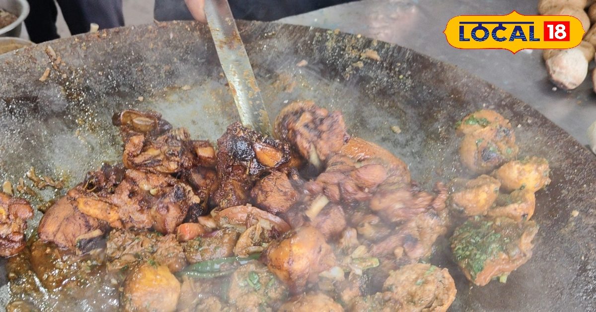 Litti - Chicken: 70 रुपए में छपरा के बाजार में लिट्टी चिकन को खा लिया ...