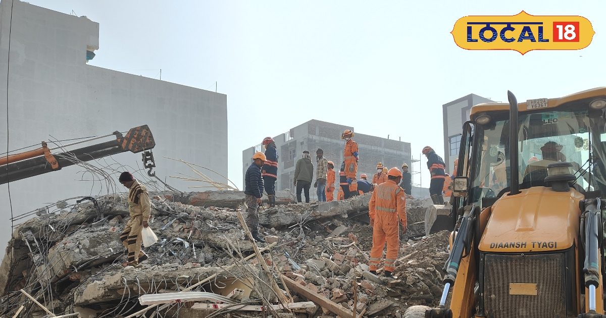 Burari Building Collapse Ground Report: Ground Report: 2 मिनट में ...